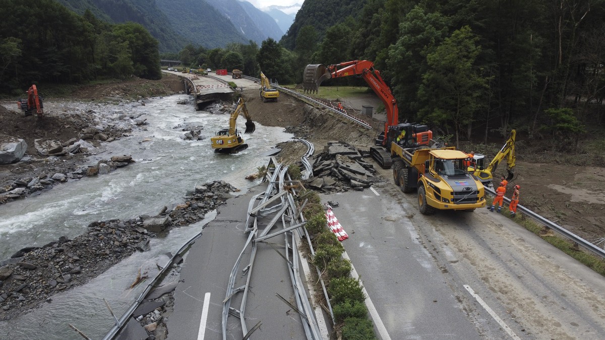 A13 durch Misox in zwei Wochen wieder einspurig befahrbar