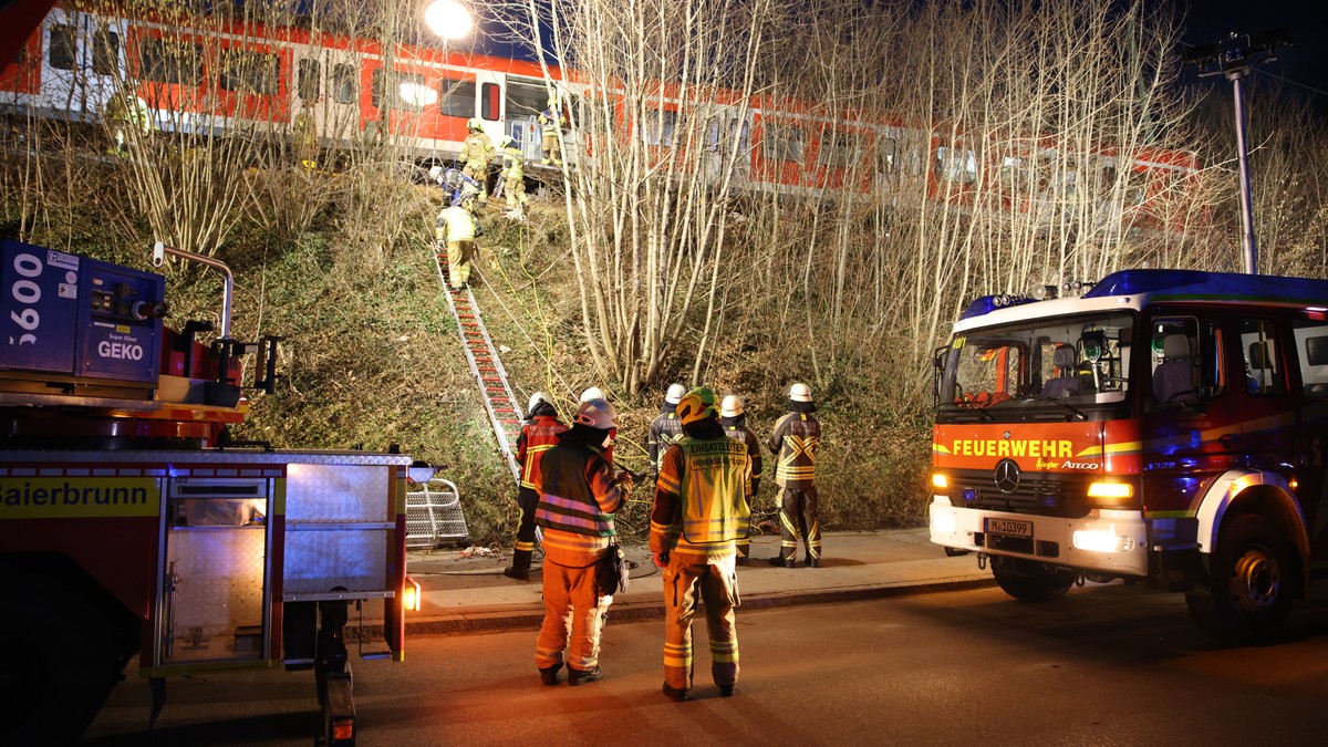 Ein Toter und mehrere Verletzte bei S-Bahn-Unglück in Deutschland