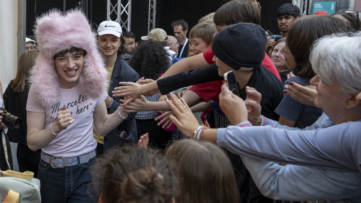 ESC: Offizieller Empfang von Nemo in Biel