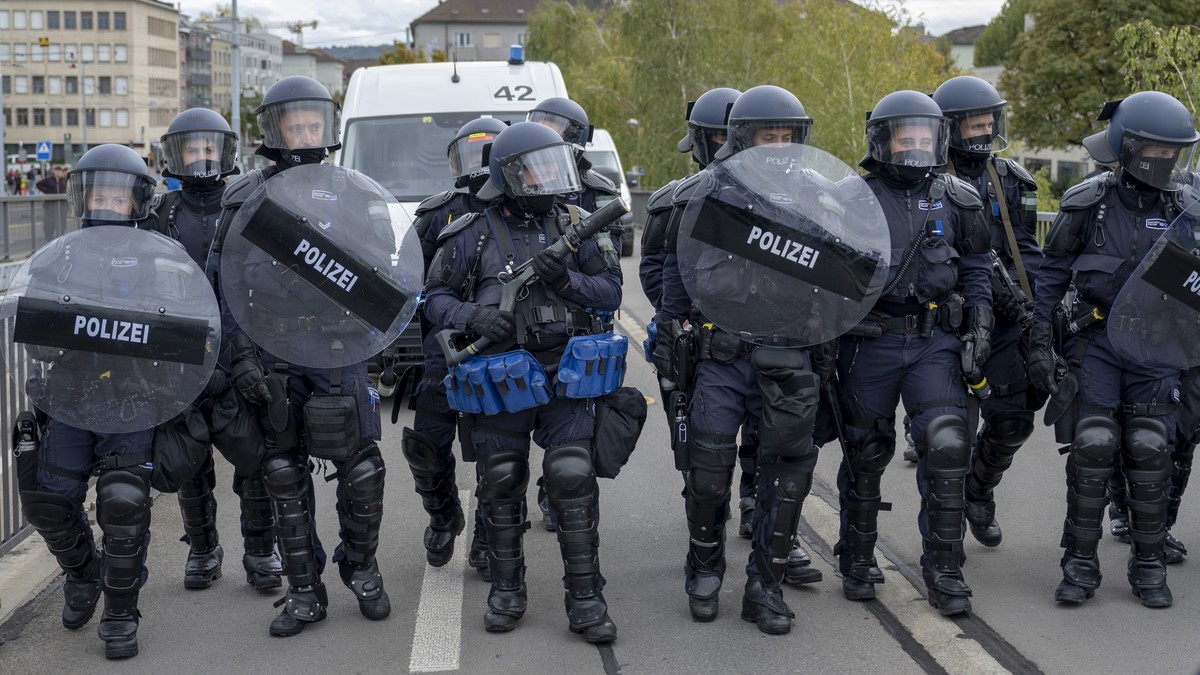 Misere bei der Basler Polizei – Kadermitarbeitende verlassen Polizei