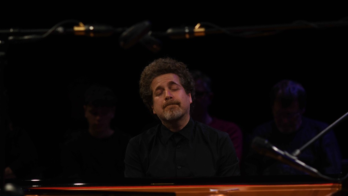 Musig im Pflegidach: Kevin Hays