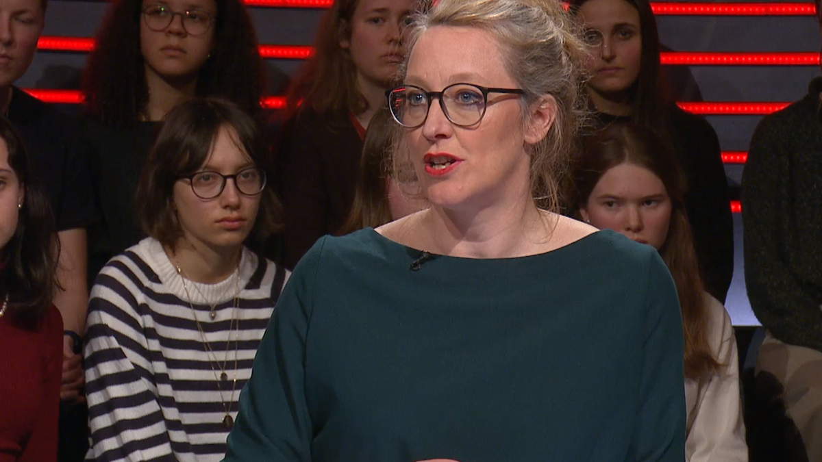 SRF Arena: Erst die letzten 10 Minuten retten Aline Trede