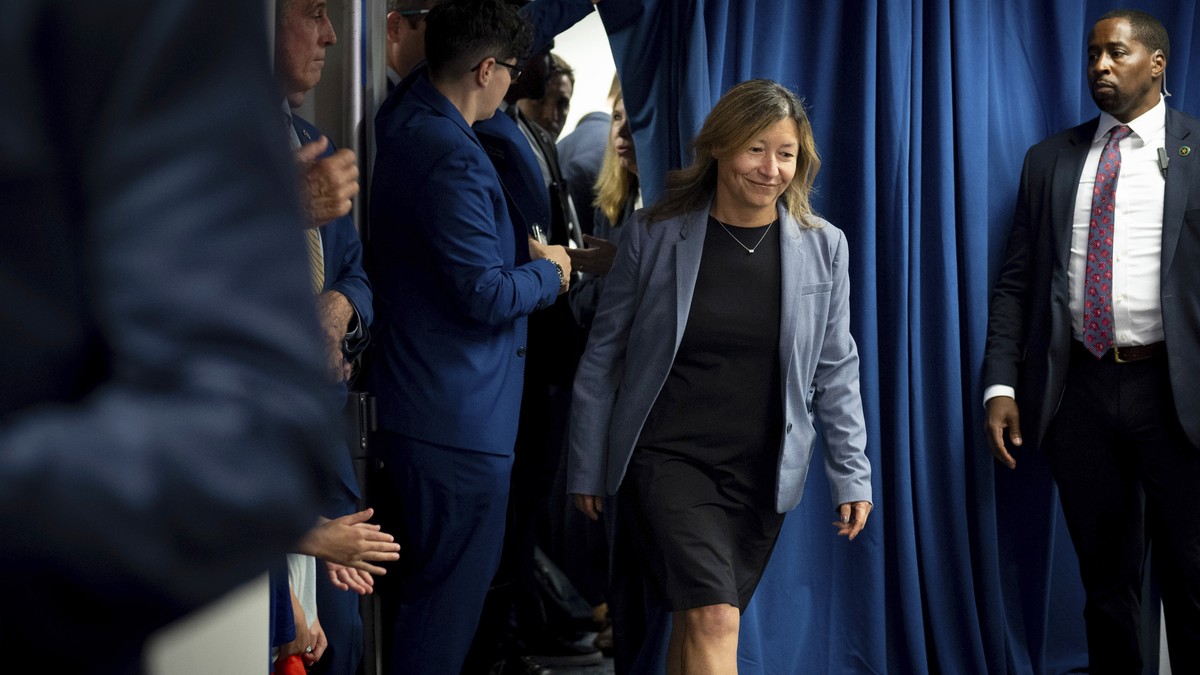 Julie Chávez Rodriguez: Diese Frau lenkt Harris' Aufholjagd