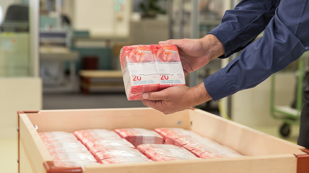 Die Schweizer Nationalbank präsentiert die neue 20er-Note