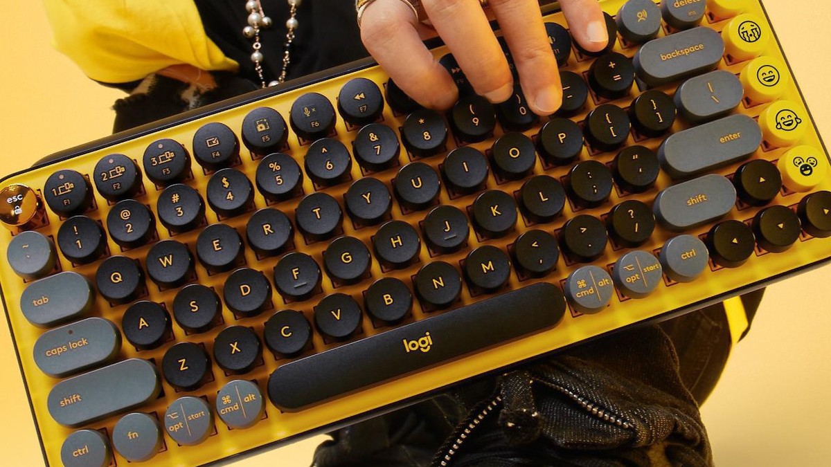 Logitech lanciert erstes Keyboard mit Emojis