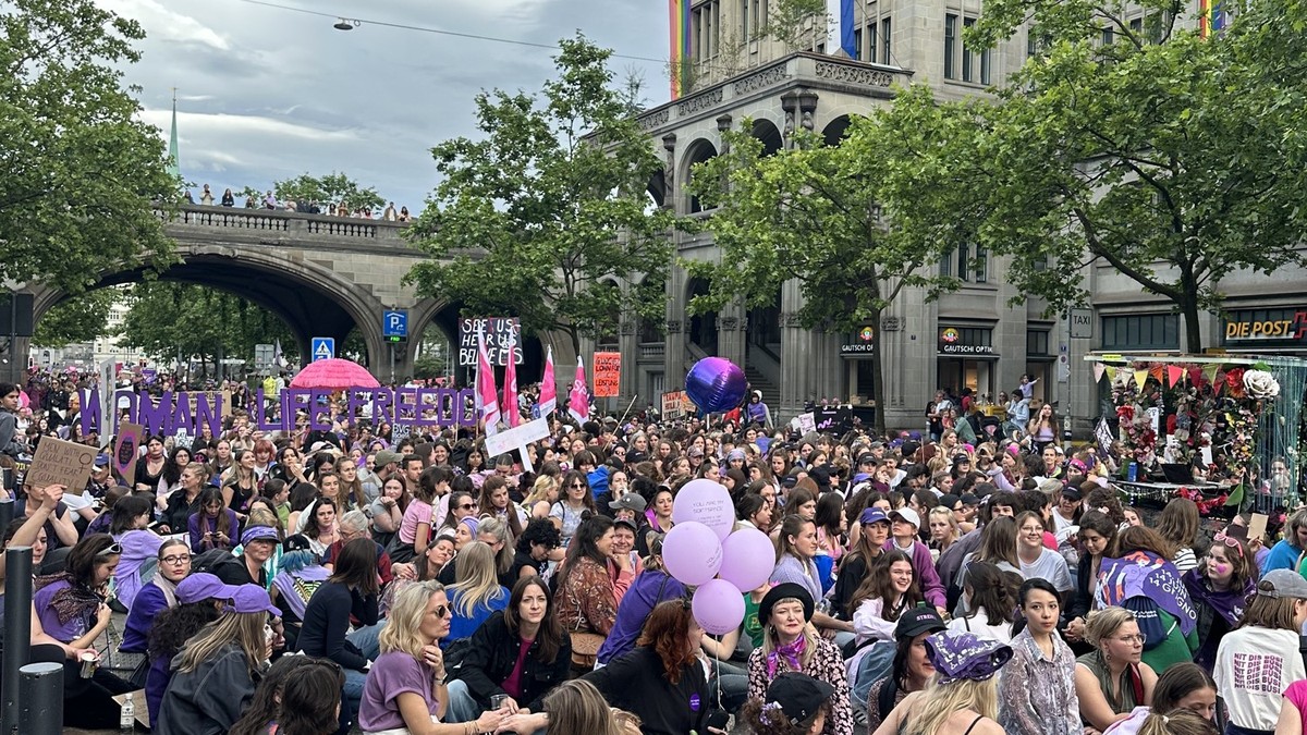 Feministischer Streik 2024: Alle News und Bilder zum Frauenstreik