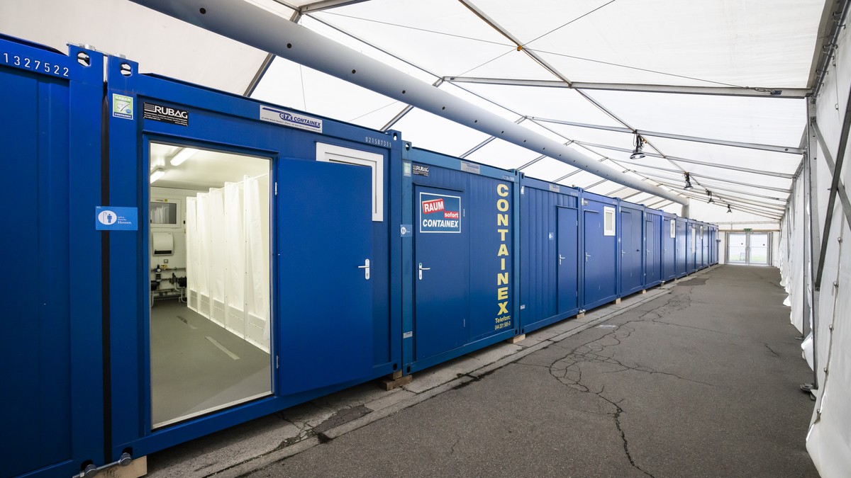 Containerdörfer für Asylsuchende – Räte sind sich uneins
