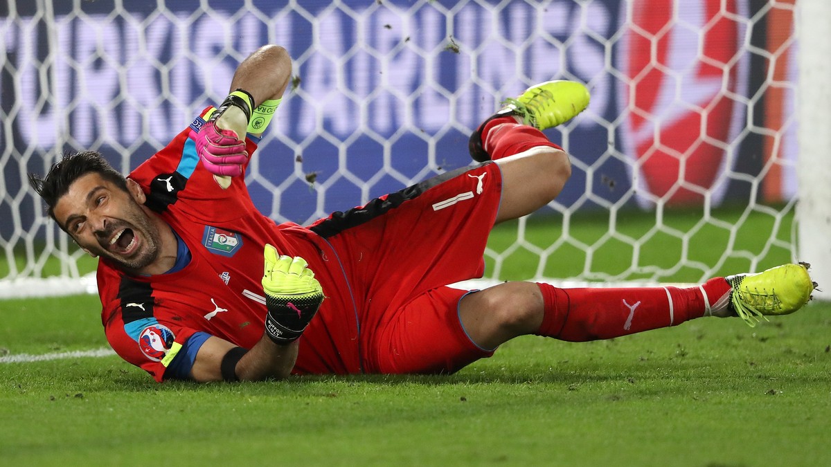 Die UEFA sucht die beste Goalie-Parade der Saison: Diese neun Torhüter ...