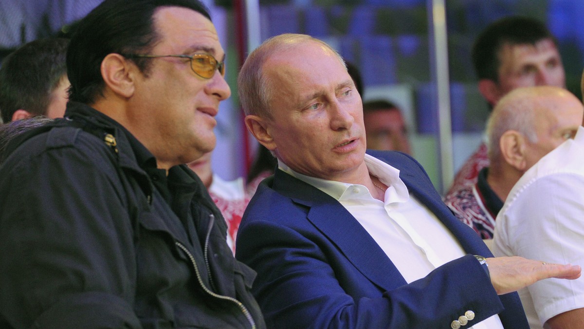 Steven Seagal ist jetzt Serbe. Holt er sich bald auch den russischen Pass?