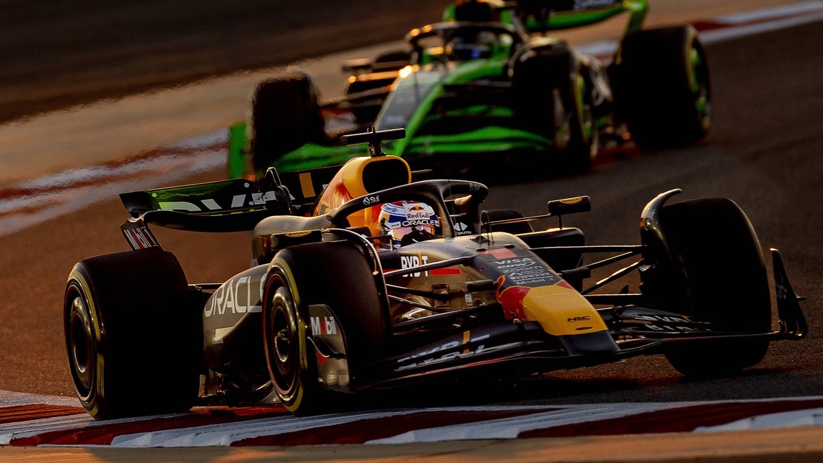 So sehen die neuen Formel-1-Autos der Saison 2024 in Aktion aus