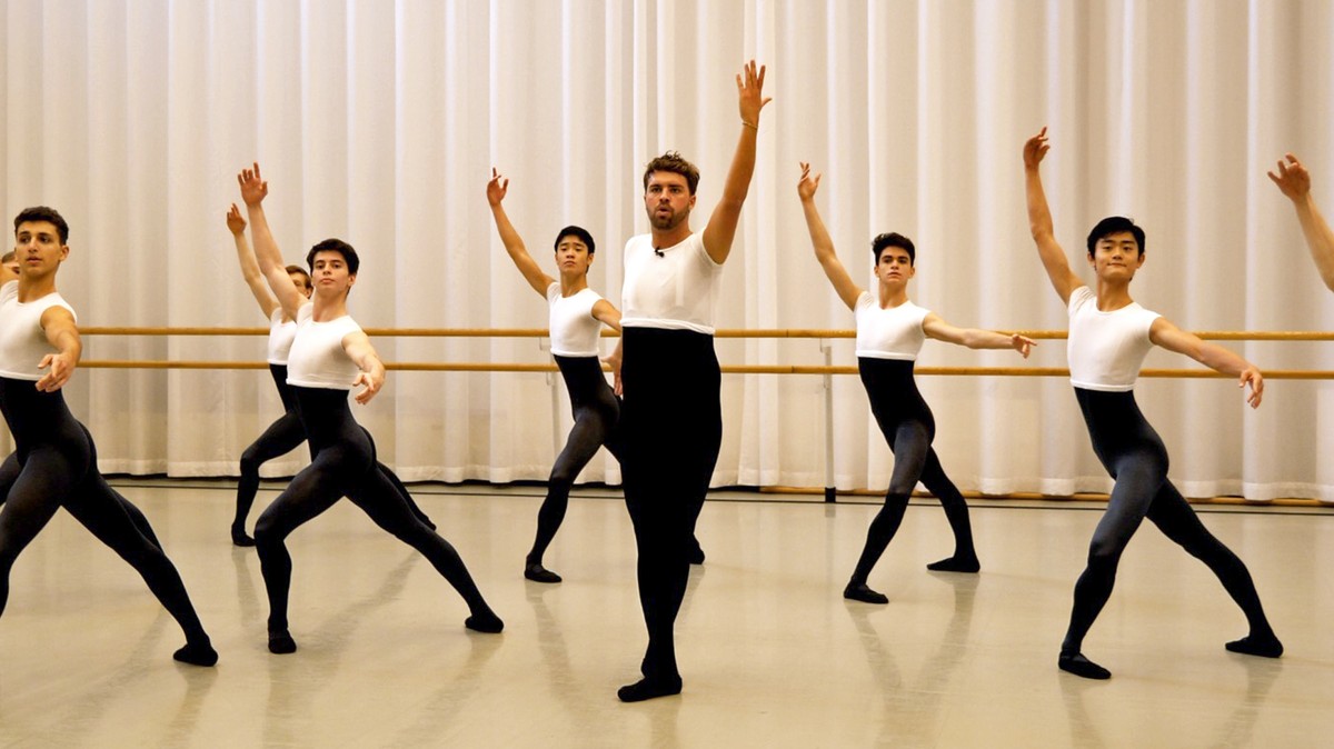 Ballett-Stars der ZHDK zeigen Nico die Grenzen auf
