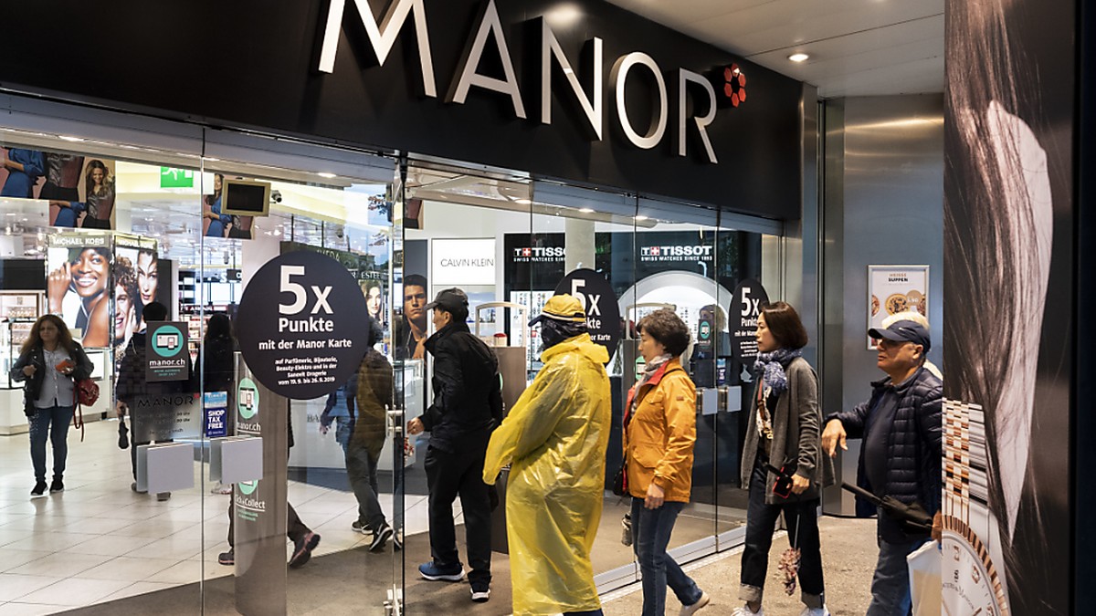 Manor restrukturiert und streicht 80 Stellen